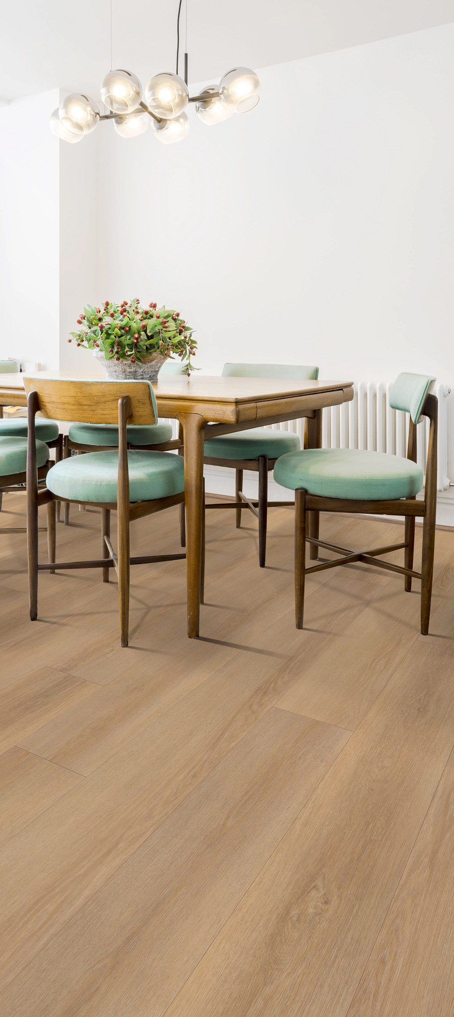 Honey Bronze Oak CR501-02087 LVP Flooring | COREtec Enhanced