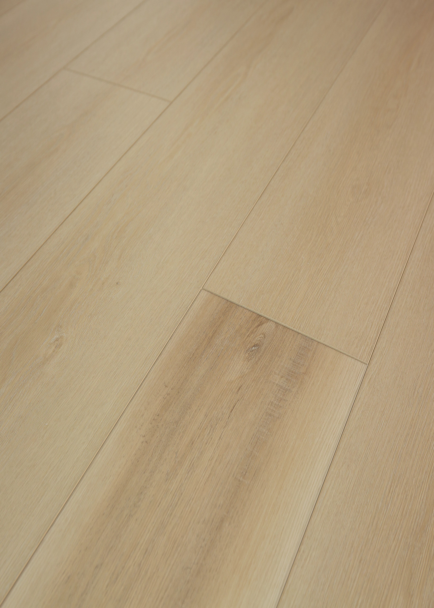 Soft Cashmere Oak CR501-05086 LVP | COREtec Enhanced