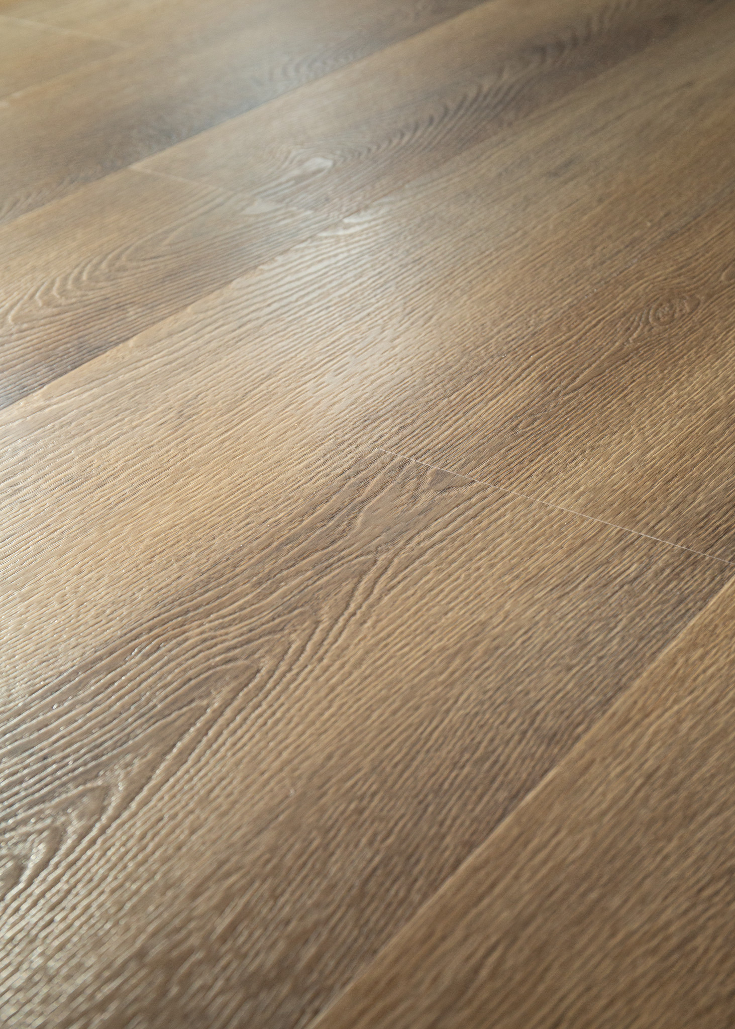 Cartwheel Oak VV017-02061 LVP Flooring | COREtec Pro